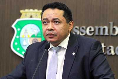 ALECE - Tony Brito aponta deficiências em UPA do Conjunto Ceará