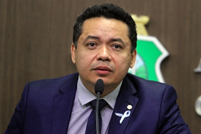ALECE - Tony Brito apoia fala do governador do Estado sobre lei ...