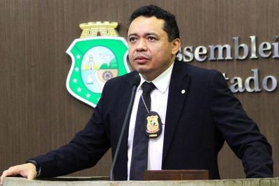 ALECE - Tony Brito volta a cobrar valorização salarial do policial civil