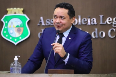 ALECE - Tony Brito defende criação da Delegacia de Repressão aos Crimes ...